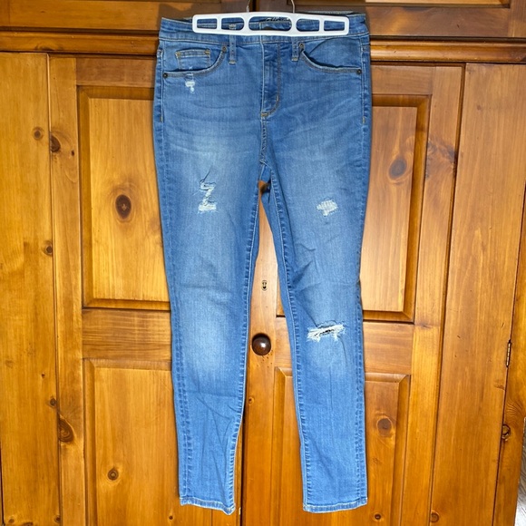 Universal Thread | Jeans | New Universal Thread Womens Light Wash ...